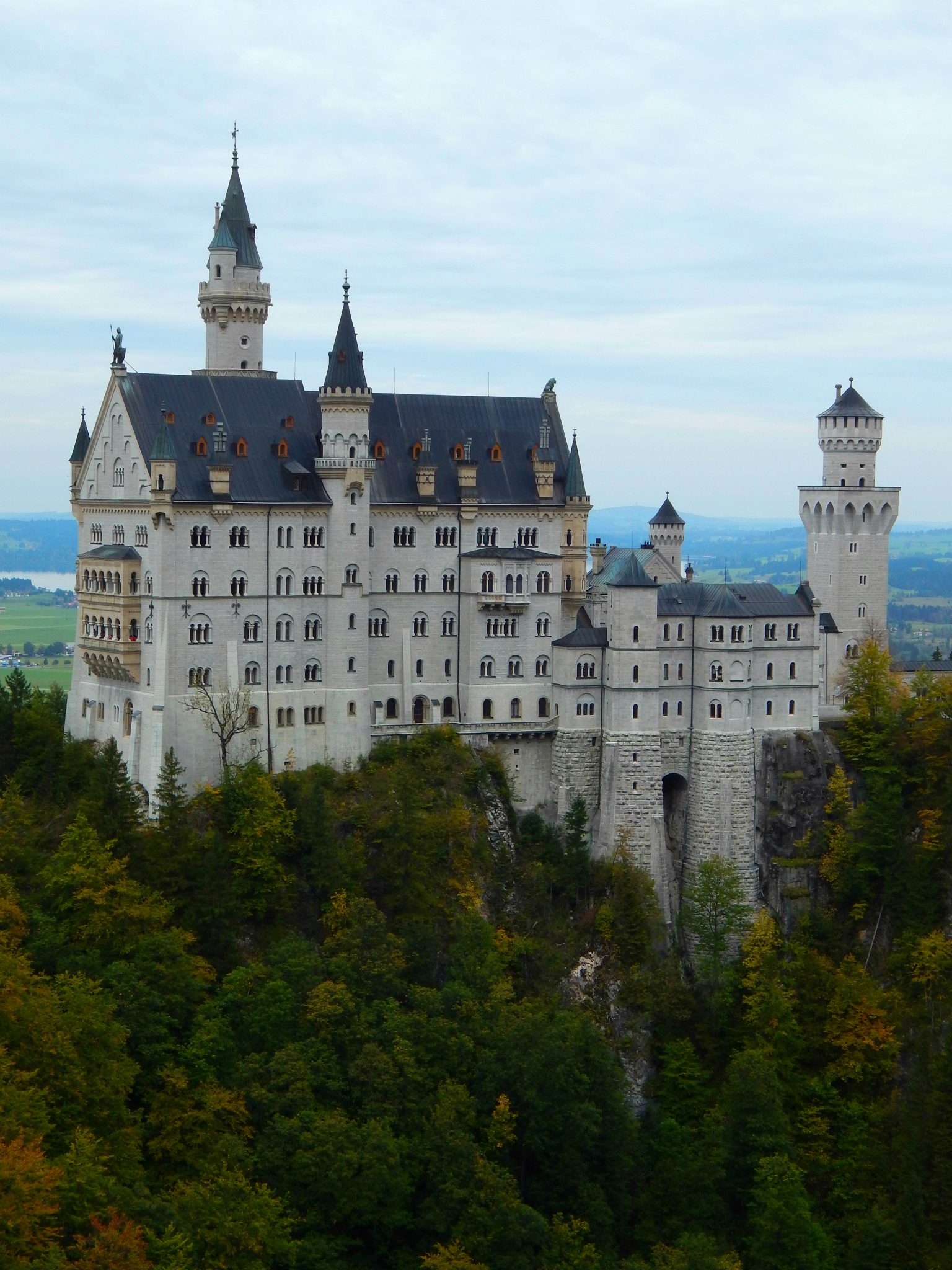 Postcards from Abroad: Neuschwanstein Castle - Sightseeing Scientist