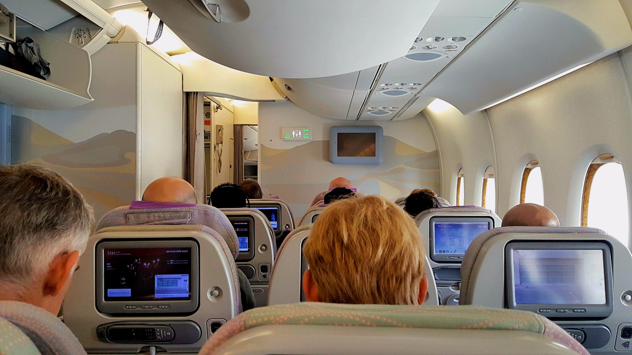 Flying with Emirates - Sightseeing Scientist