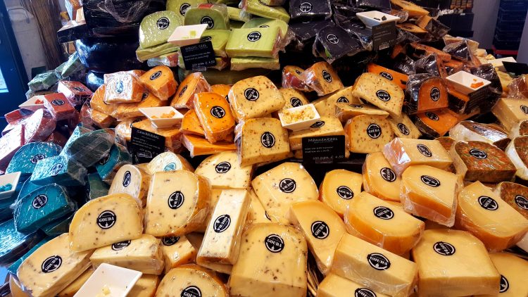 A complete guide to Gouda - Sightseeing Scientist